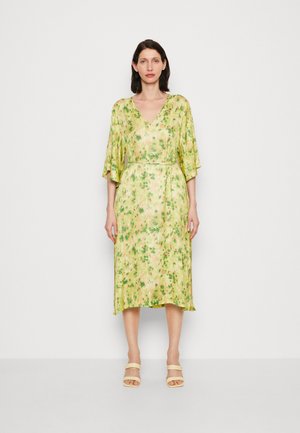 Second Female POPPI DRESS - Robe chemise - amparo blue/multicolore ...