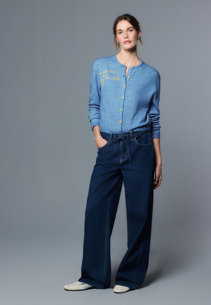 Next CREW NECK - Gilet - chambray blue embellished/bleu - ZALANDO.FR