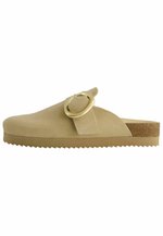 Bershka Clogs - camel - Zalando