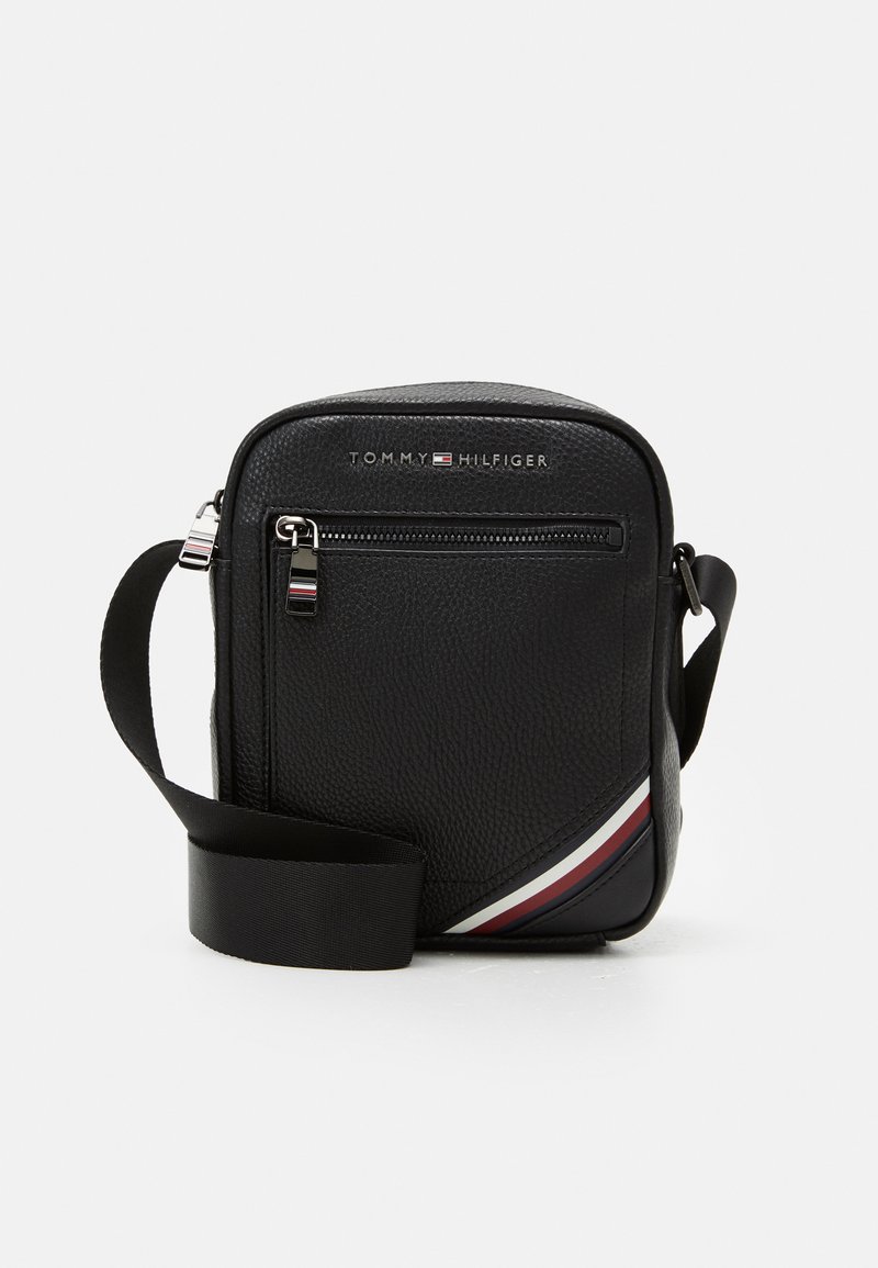 Tommy Hilfiger CENTRAL MINI REPORTER UNISEX - Axelremsväska - black ...