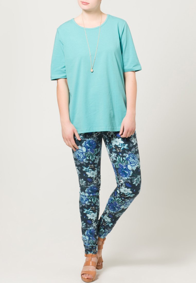 Ulla Popken T-Shirt basic - türkis - Zalando.de