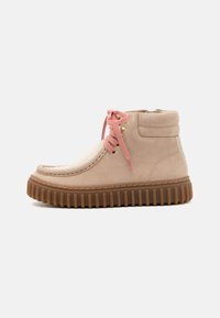 Clarks TOR HILL HI UNISEX - Snørestøvletter - light sand/beige - Zalando.dk