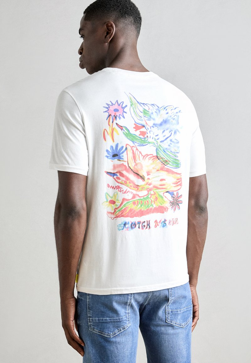 Scotch & Soda FRONT BACK SWAN ARTWORK - T-shirts med print - white ...