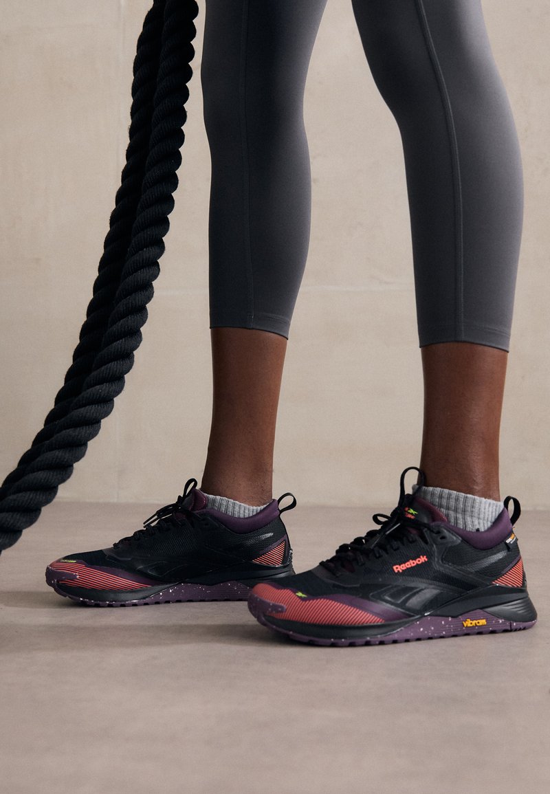 Reebok NANO X4 ADVENTURE - Treningssko - black/midnight plum/digital ...
