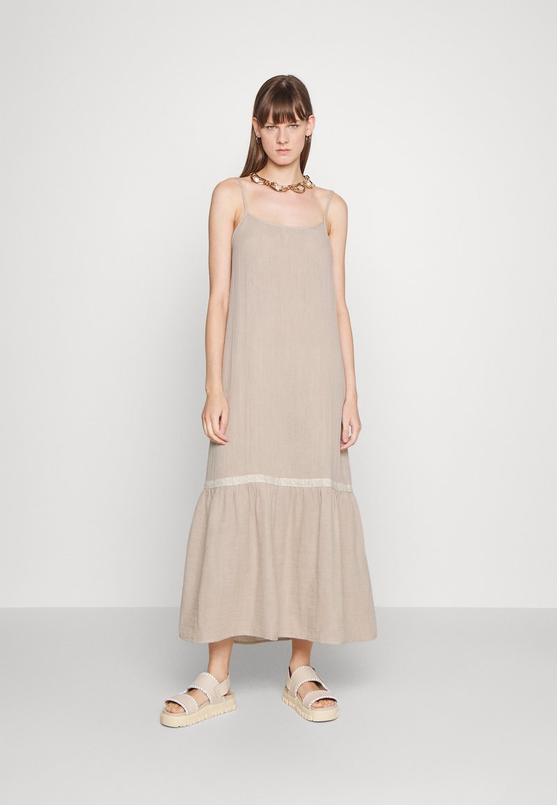 SUMMERY Copenhagen ANAIS MAXI DRESS - Day dress - doeskin/tan - Zalando ...