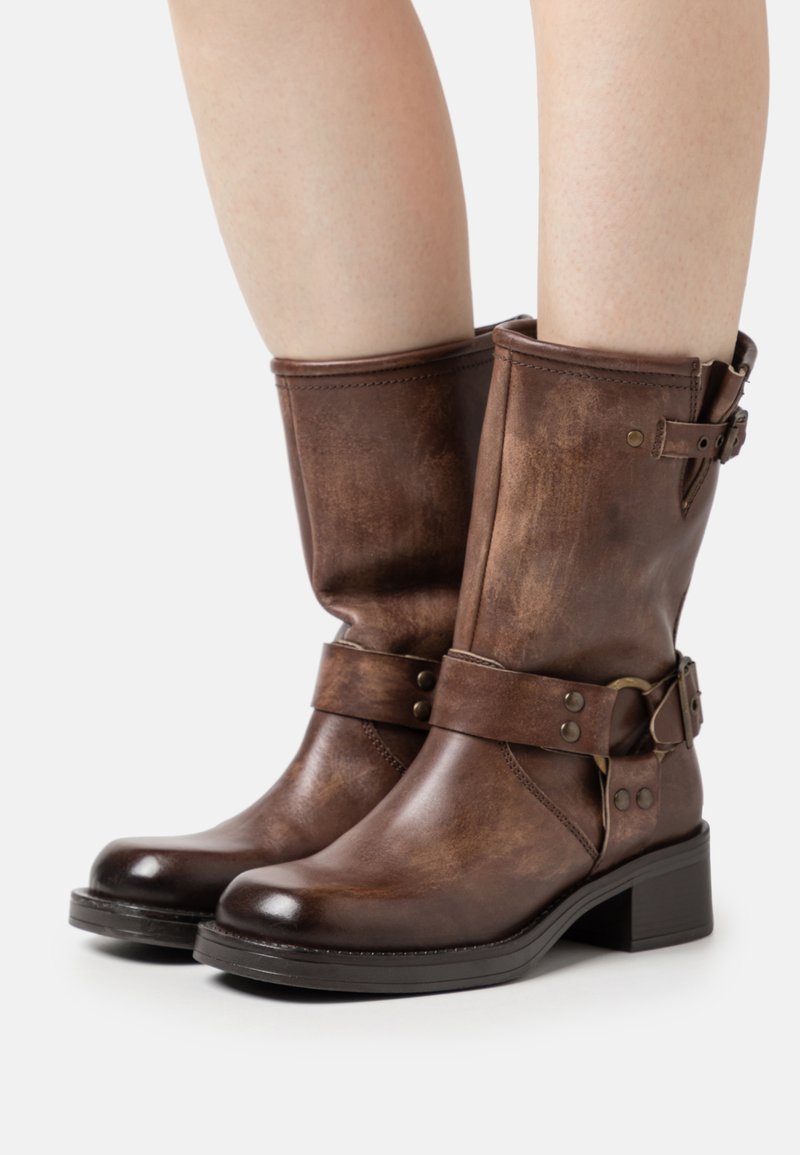 Pavement TAMERA TWO-TONE - Santiags - brown/marron - ZALANDO.FR