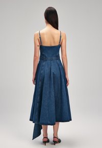 adL FLOUNCED - Denim dress - navy blue/dark blue - Zalando