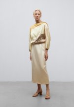 ADOLFO DOMINGUEZ PATCHWORK MIDI - Freizeitkleid - natural white ...