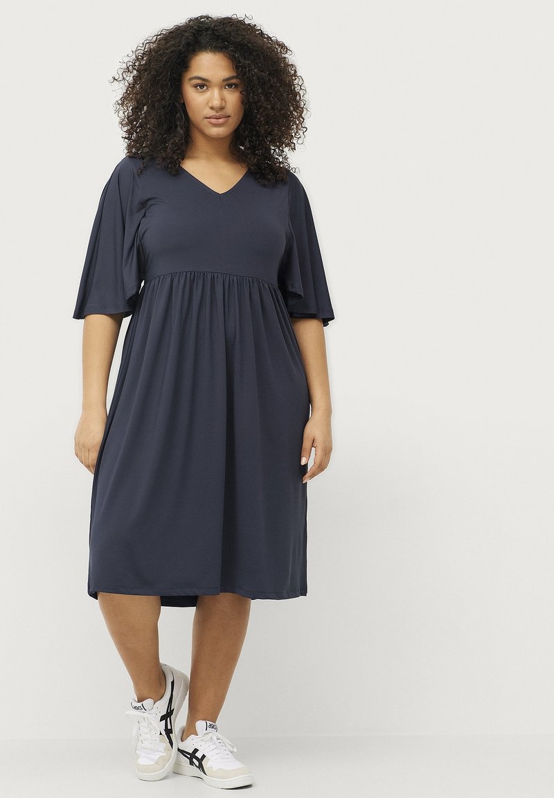 Ellos Plus collection LOVIS - Day dress - blau/blue - Zalando.de