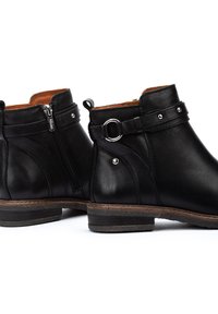 Pikolinos DE PELE ALDAYA - Botines bajos - black/negro - Zalando.es