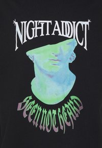 Night Addict T-shirt med print - black/svart - Zalando.se