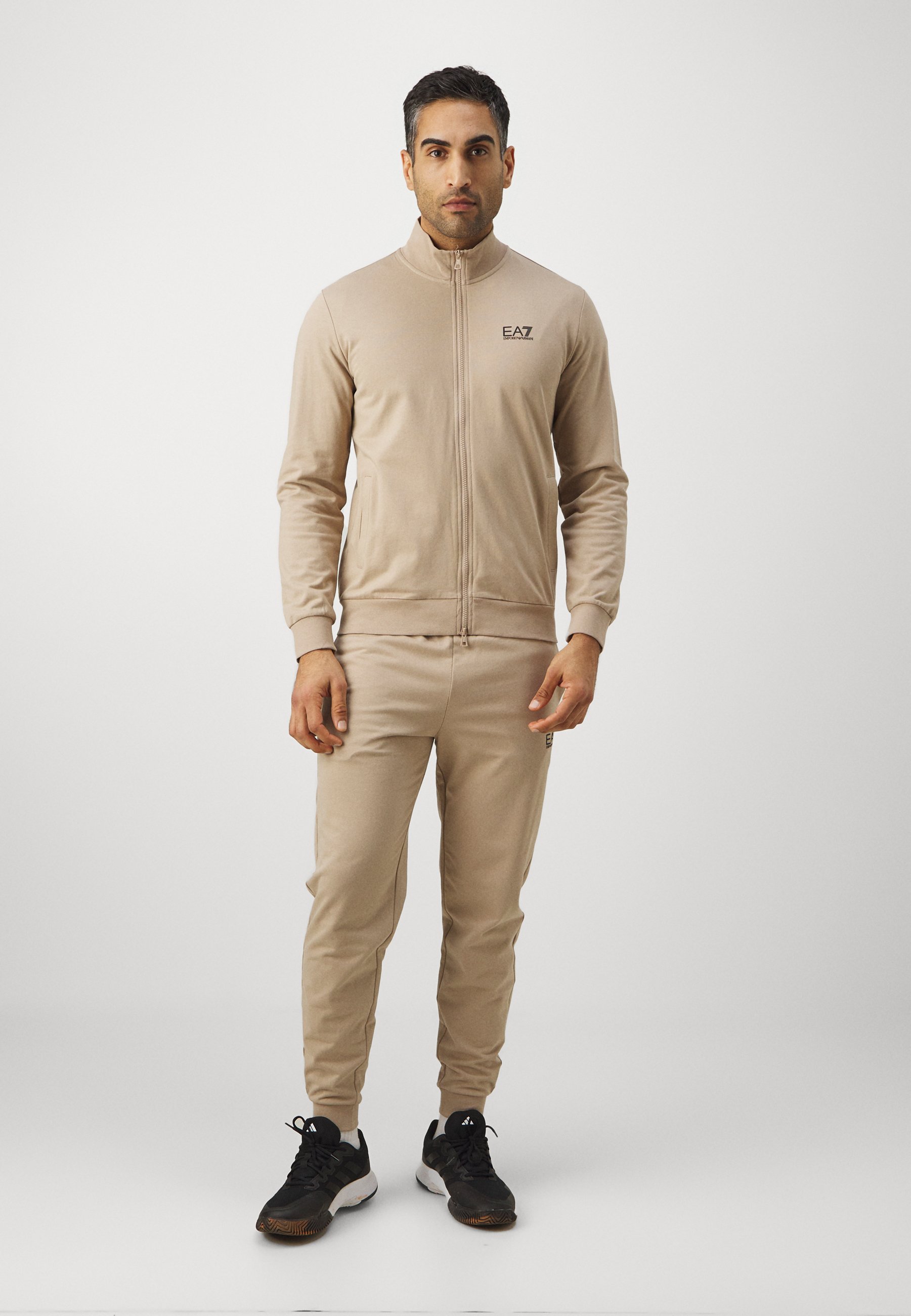 EA7 Emporio Armani TRAIN CORE ID TRACK SUIT Survetement cobblestone taupe ZALANDO.FR