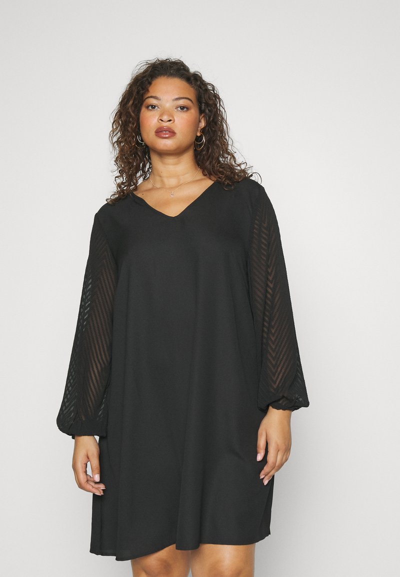 ONLY Carmakoma CARSUSSI KNEE DRESS - Vapaa-ajan mekko - black/musta ...