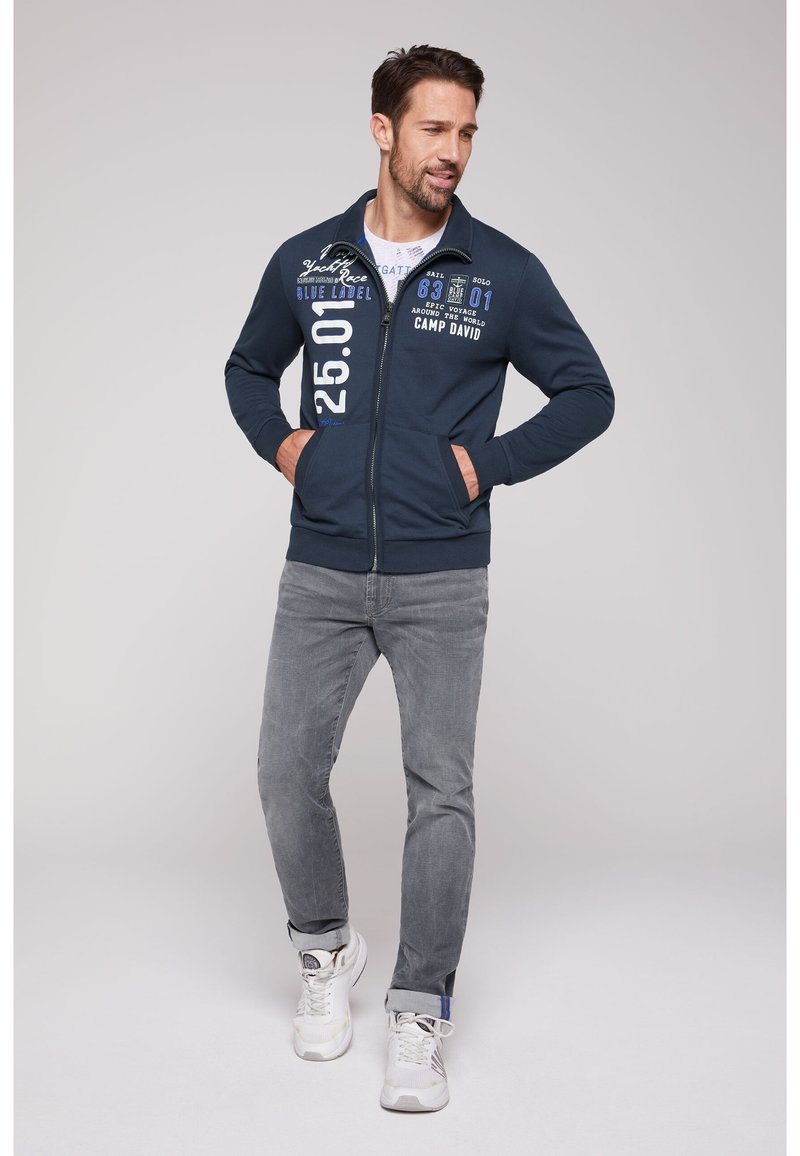 Camp David MIT LOGO ARTWORKS - Zip-up sweatshirt - diving navy/blue ...