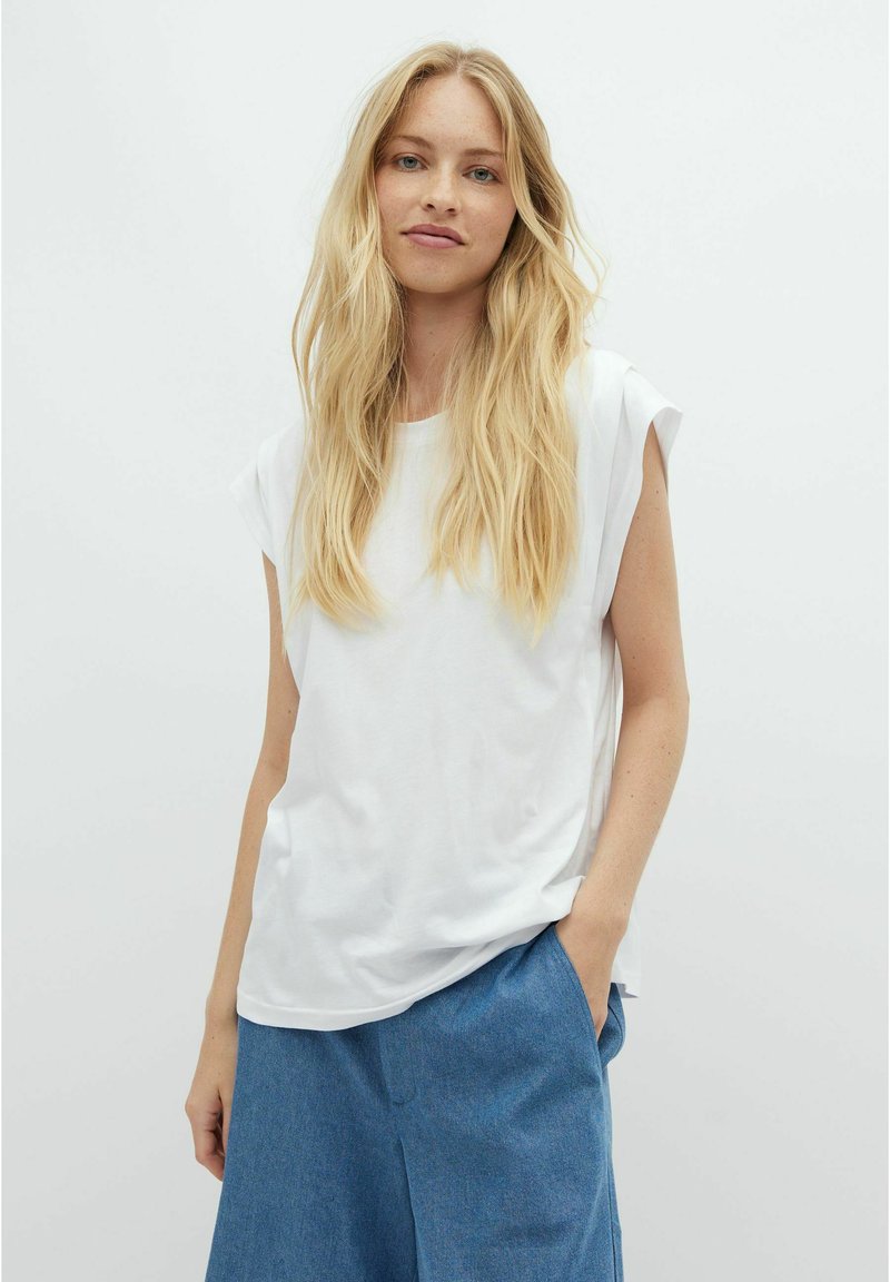mbyM RILAND-M - Basic T-shirt - white - Zalando.ie