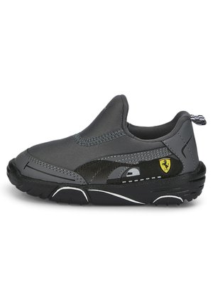 Puma SCUDERIA FERRARI DRIFT CAT DECIMA MOTORSPORT - Baskets basses ...