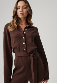 ST MRLO LEE - Mono - chocolate/marrón - Zalando.es