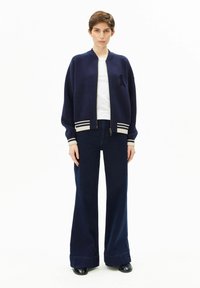 ARMEDANGELS ICONIC Å - Gilet - tinted navy/oatmilk/bleu marine - ZALANDO