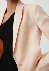 comma IM BOXY-STYLE - Blazer - beige - Zalando.de