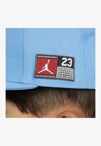 Jordan JAN FLATBRIM UNISEX - Cap - university blue/light blue - Zalando ...