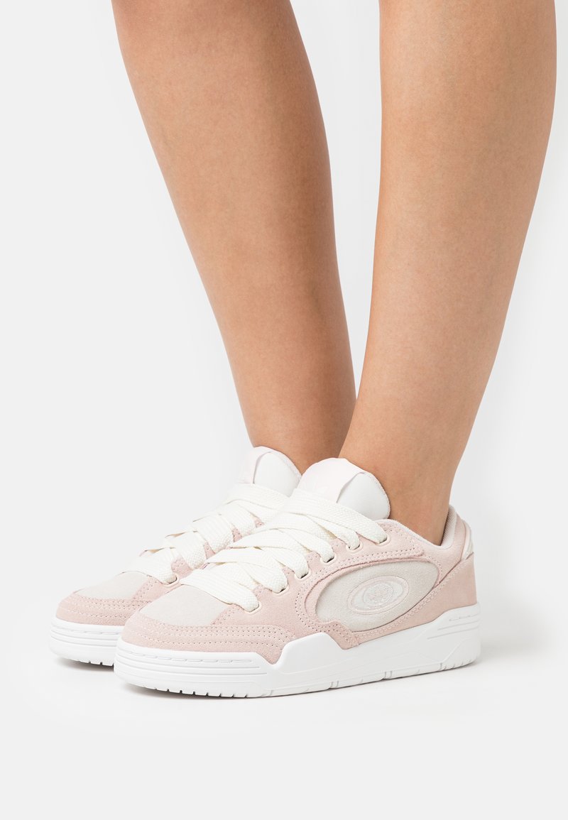 adidas Originals ADI2000 - Tenisky - quartz/off white/footwear white ...