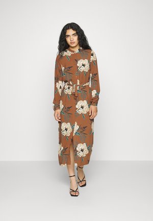 Kjoler på nett | Dame | Kjøp ny kjole online | ZALANDO Norge - Side 2