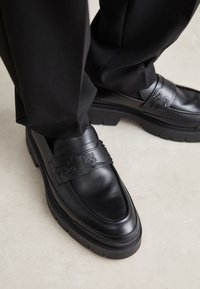 HUGO DENZEL - Slip-ins - black/svart - Zalando.se