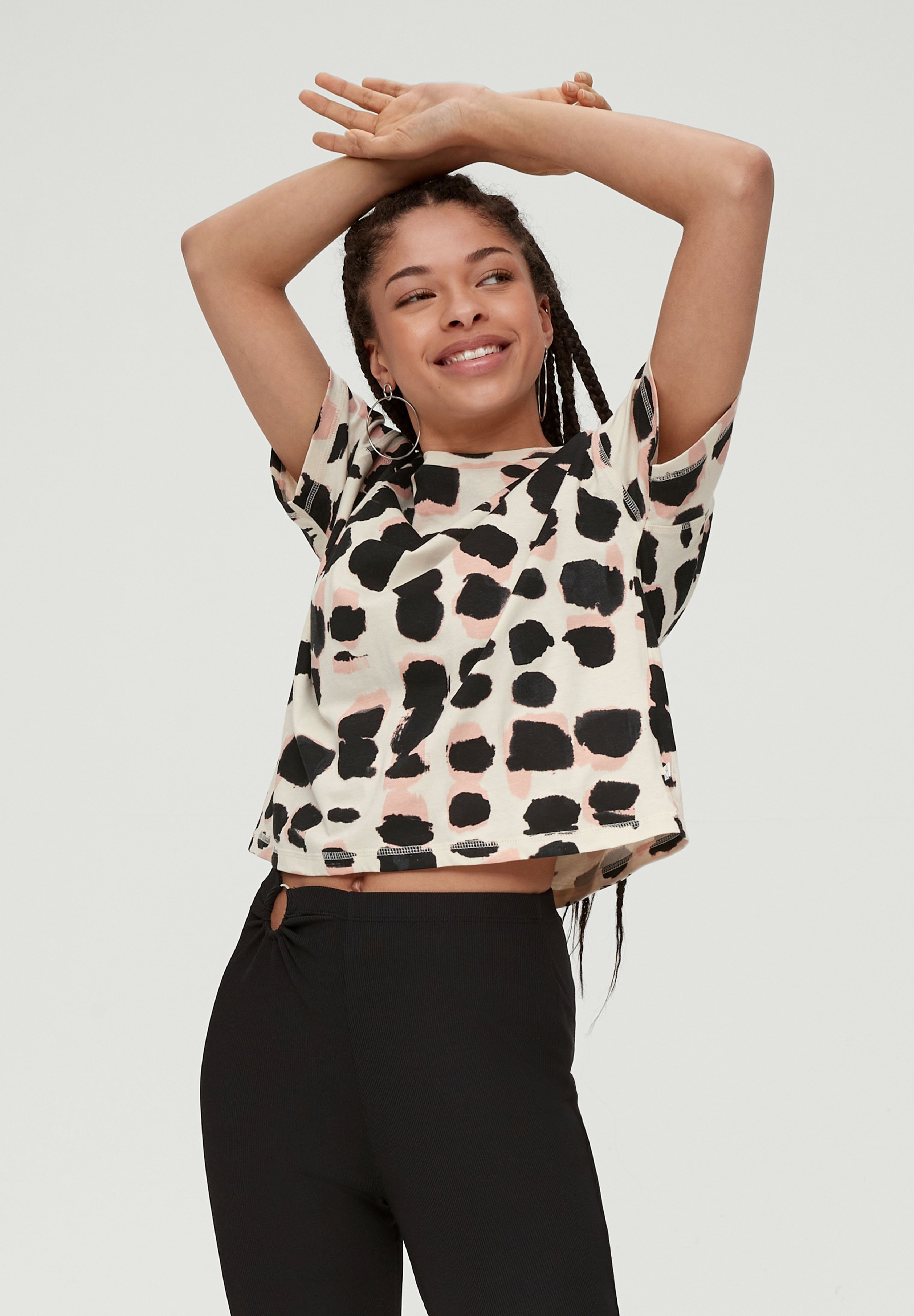QS IM BOXY SCHNITT - T-Shirt print - helles sand/offwhite - Zalando.ch