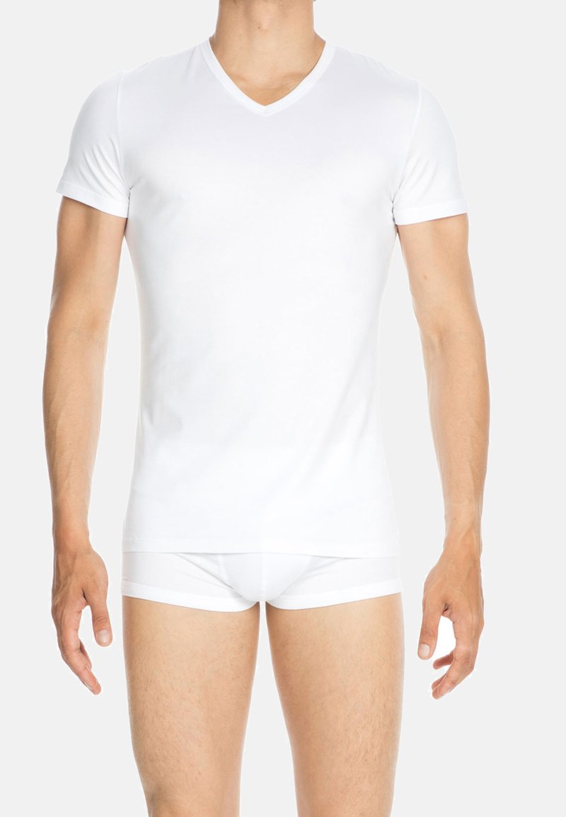 HOM T-Shirt basic - white/weiß - Zalando.de