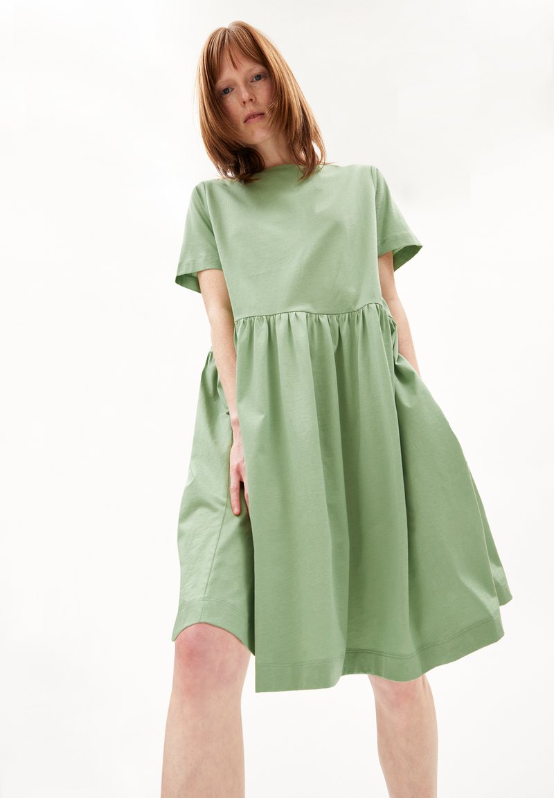 ARMEDANGELS FELIAA MERCERIZED - Jerseykleid - smith green/mint - Zalando.de