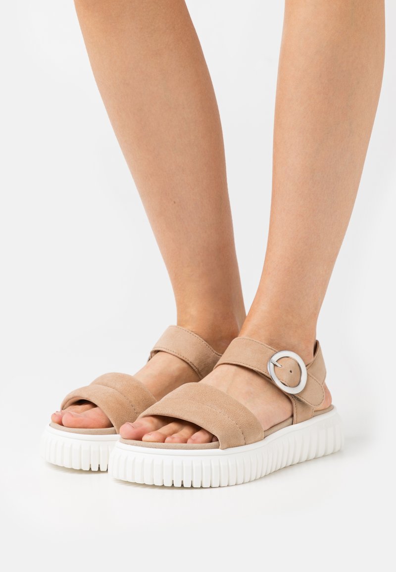 Gabor Platform sandals - caramel/cognac - Zalando.co.uk