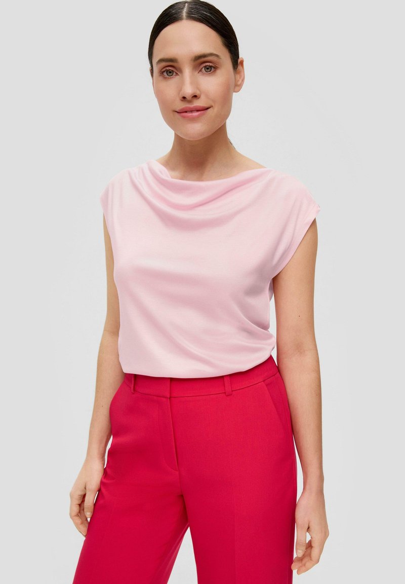 s.Oliver BLACK LABEL MIT WASSERFALL AUSSCHNITT - T-Shirt basic ...