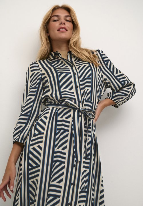 Kaffe KAKARINA AMBER - Vapaa-ajan mekko - black and brown animal print ...