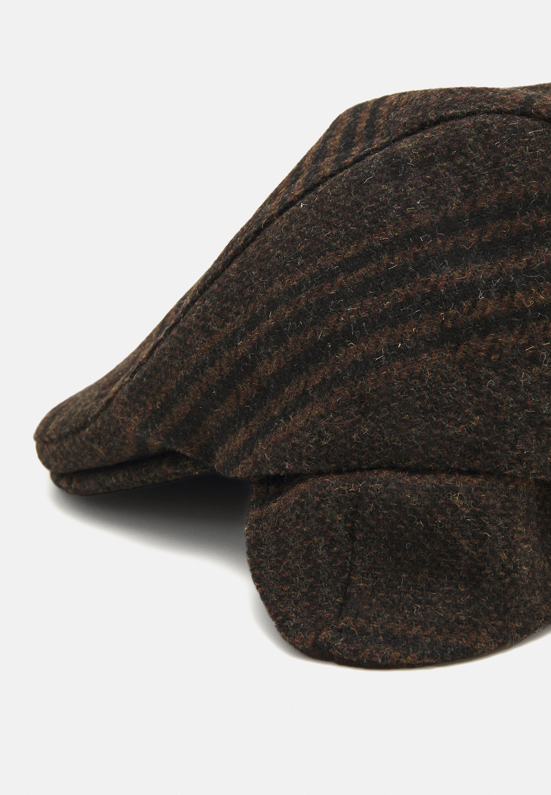 Barbour cheviot cap store