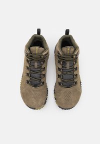 Merrell WRAPT MID WP - Trail hardloopschoenen - olive/kaki - Zalando.nl