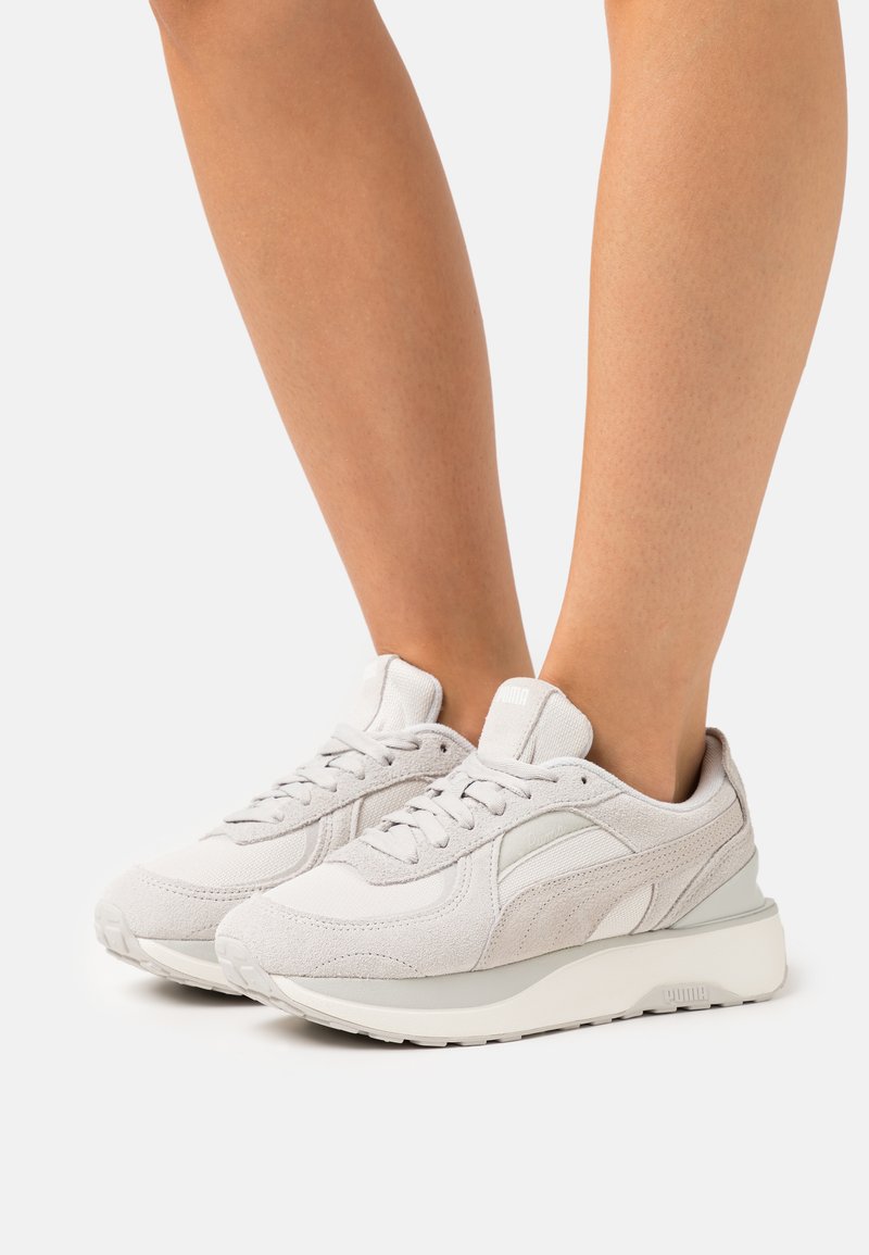 Puma CRUISE RIDER FIRST SENSE WNS - Sneaker low - gray violet/vaporous ...