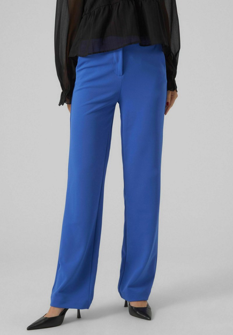 Vero Moda VMZAMIRA STRAIGHT - Pantalon classique - beaucoup blue/bleu ...