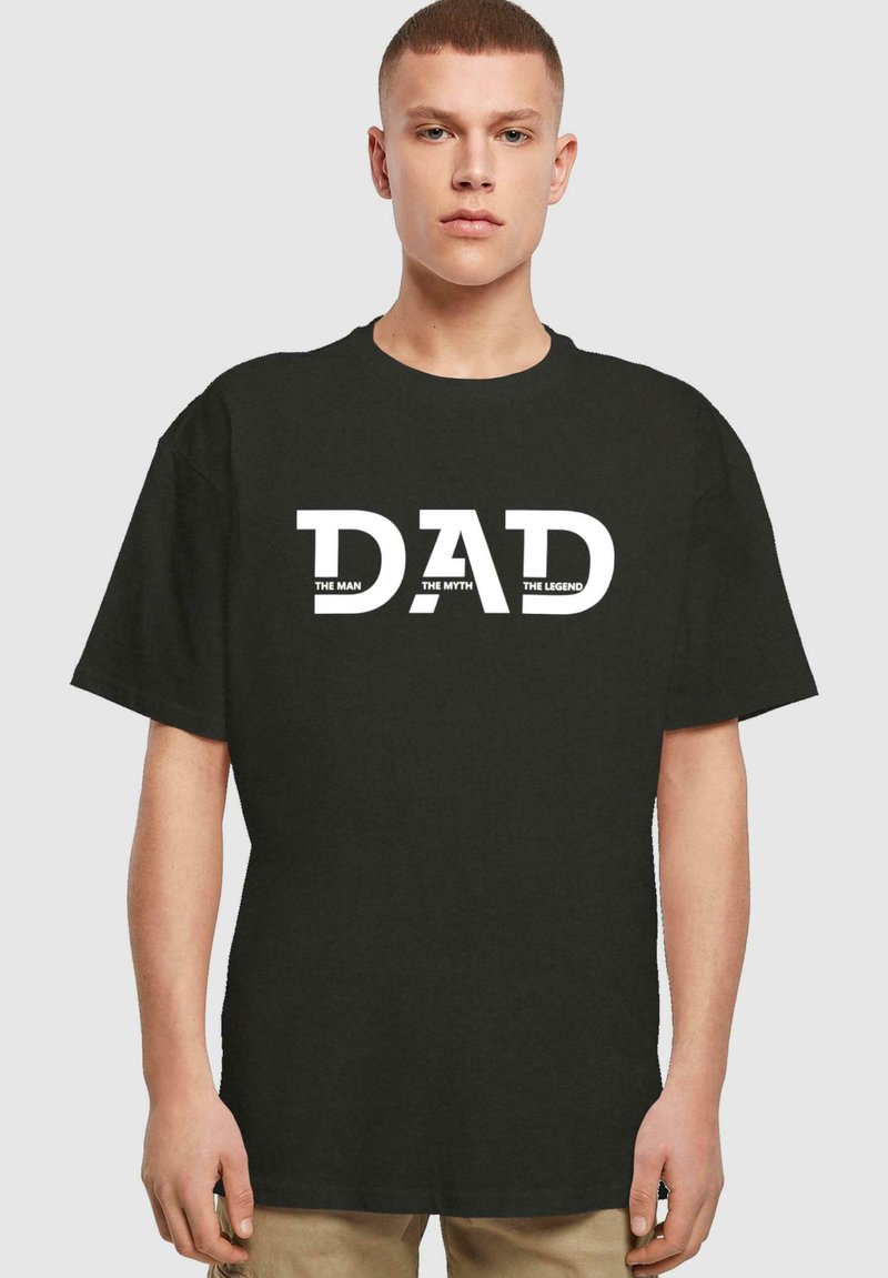 Merchcode FATHERS DAY - THE MAN, THE MYTH, THE LEGEND HEA - T-Shirt ...
