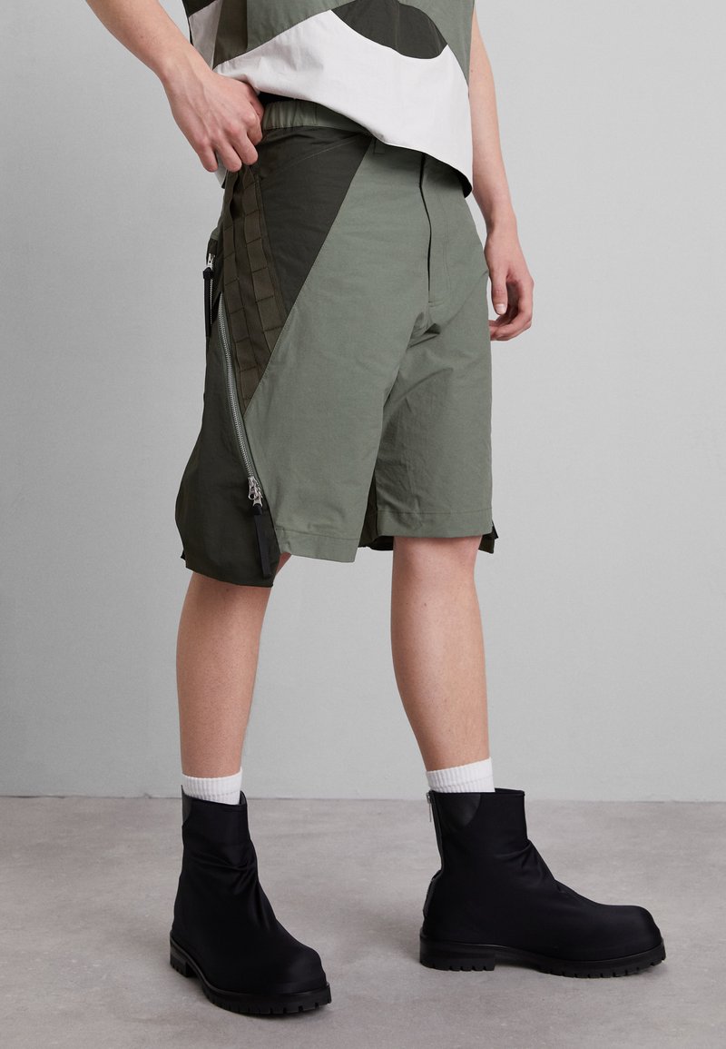 C.O.L ROCK - Shorts - braun/green/khaki - Zalando.no