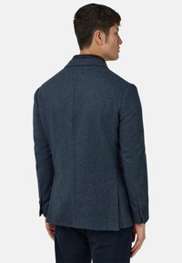 Boggi Milano MICRO FANCY REMOVABLE BIB BLAZER - Sako - navy blue/tmavě ...