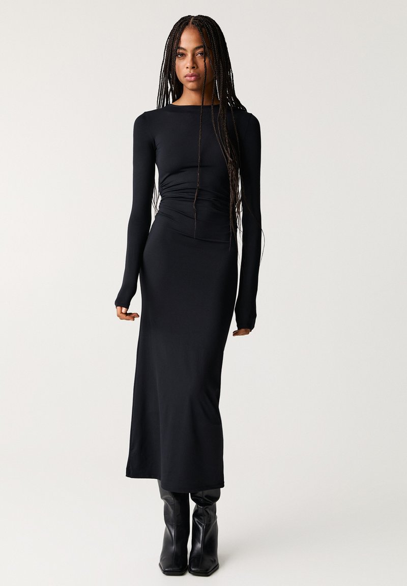 PULL&BEAR MIDI - Maxi šaty - black/černá - Zalando.cz