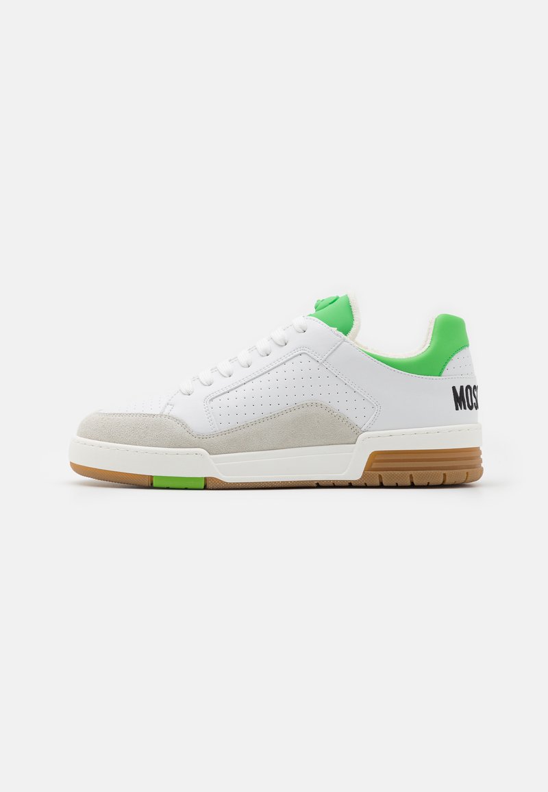 MOSCHINO STREETBALL SHOES - Sneaker low - white/grass/weiß - Zalando.de