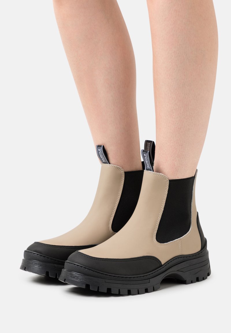 Barbour BARBOUR INTERNATIONAL MORGAN - Botine cu platformă - honey/bej ...