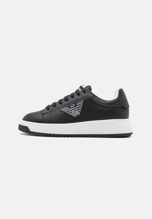 Emporio Armani Sneaker low - optic white/navy/fuxia/offwhite - Zalando.de