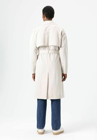 Lucy & Sam Trenchcoat - stone/graniet - Zalando.nl