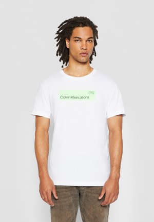Calvin Klein Jeans Plus PLUS EUPHORIC MONOLOGO TEE - Print T-shirt - bright white/white ...