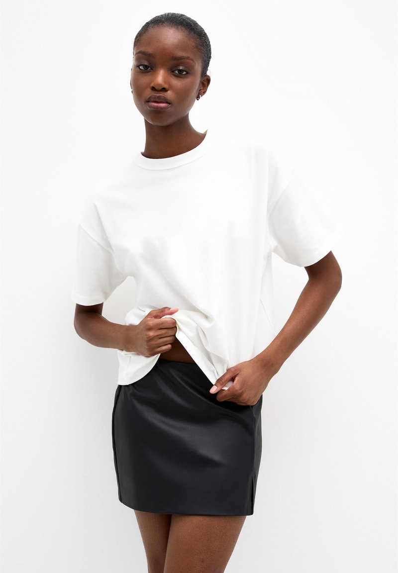 PULL&BEAR A-vonalú szoknya - black/fekete - Zalando.hu