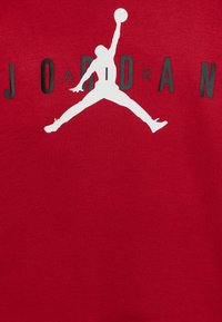Jordan JDN SUSTAINBLE HOODIE UNISEX SET - Chándal - gym red/rojo ...
