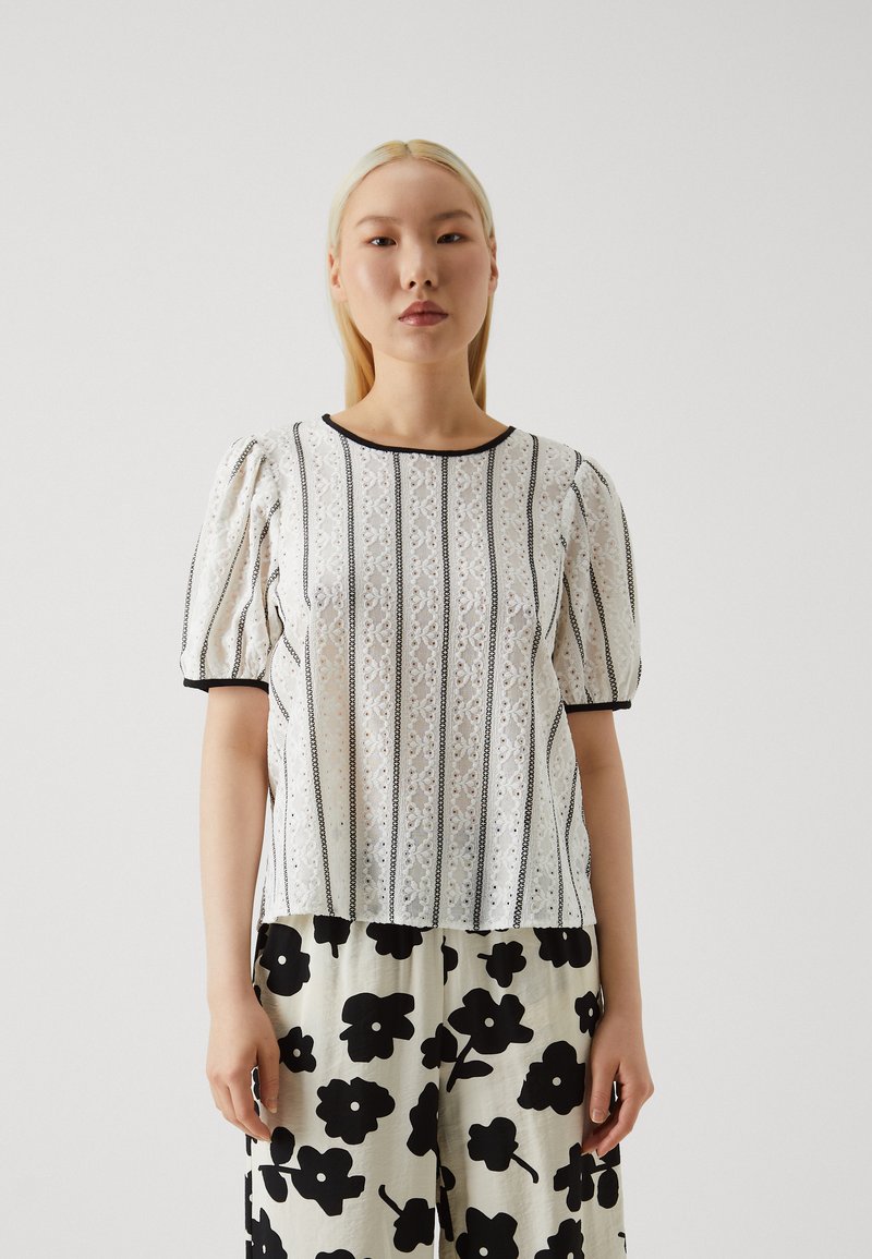 VILA VISLEA - Bluse - snow white/black/hvid - Zalando.dk