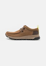 Clarks ATL TREK WALLY - Casual lace-ups - sand/beige/sand - Zalando